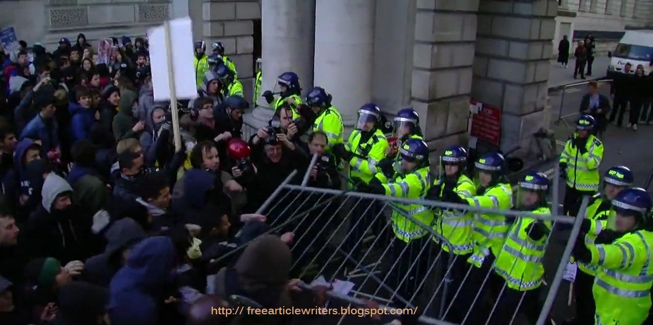 Free Articles: London city riots 2011 as seen in pictures