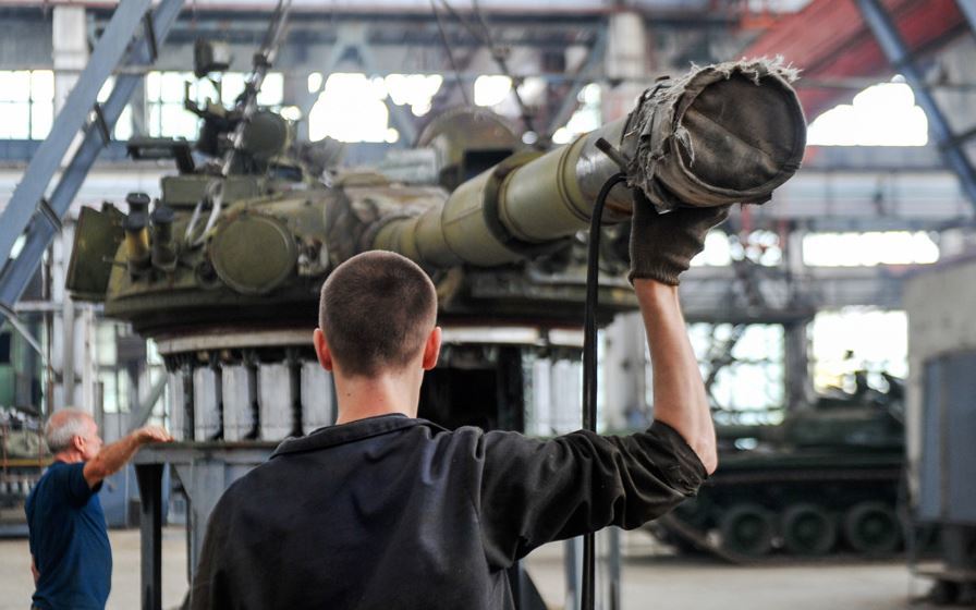 Asian Defence News: Ukraine T-80 tank overhaul factory
