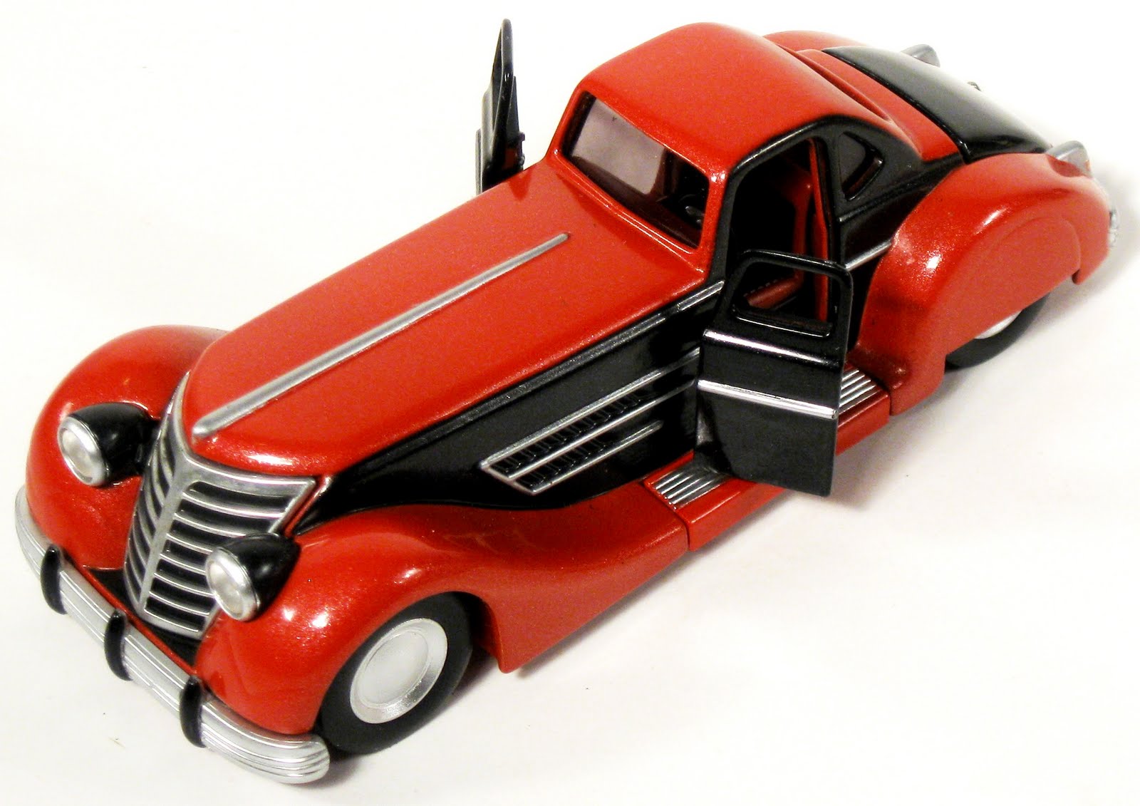 Toys and Stuff: Corgi #77361 1930s Batmobile - Chassis Art Collection