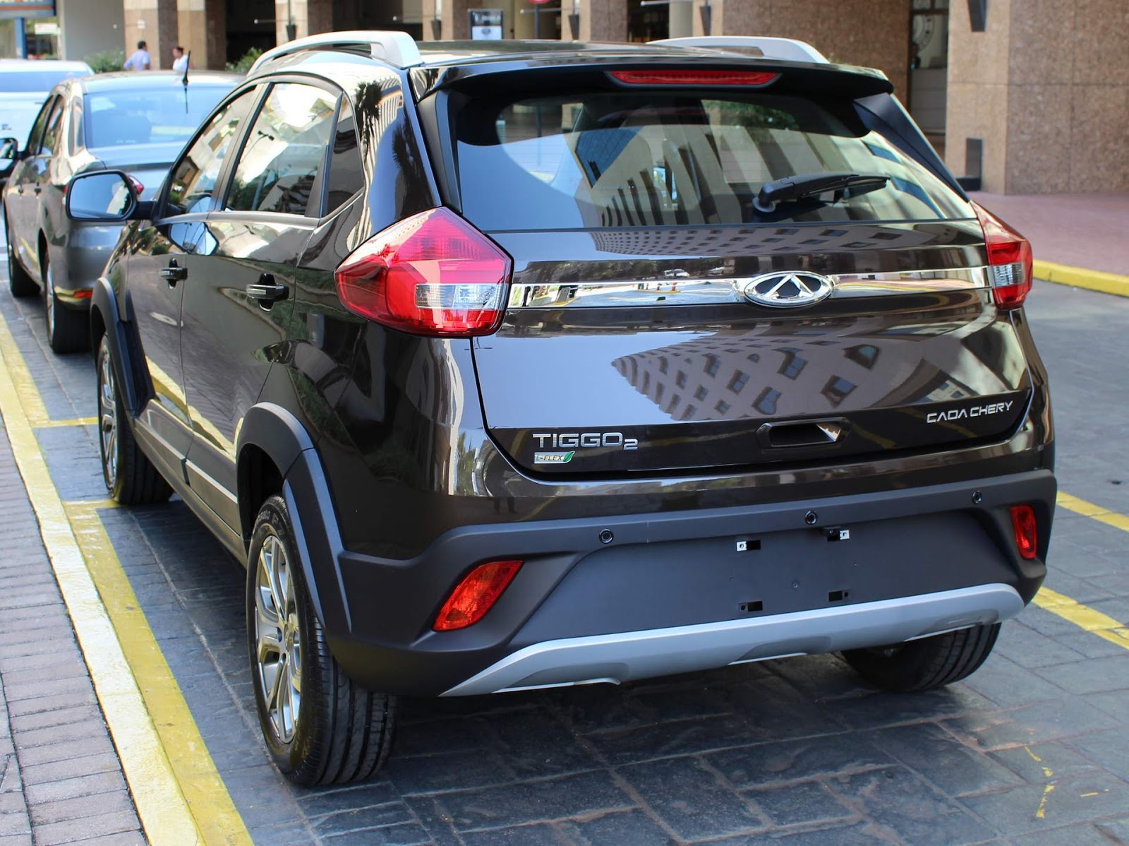 Caoa Chery Tiggo 2 Automático ACT: detalhes em vídeo