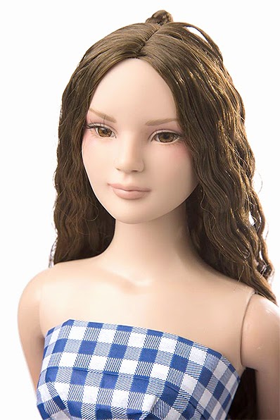 Curiozity Corner: Tonner Doll Company Auction Sneak Peek!!