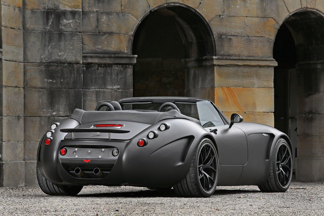 Passion For Luxury : Wiesmann MF5 Black Bat