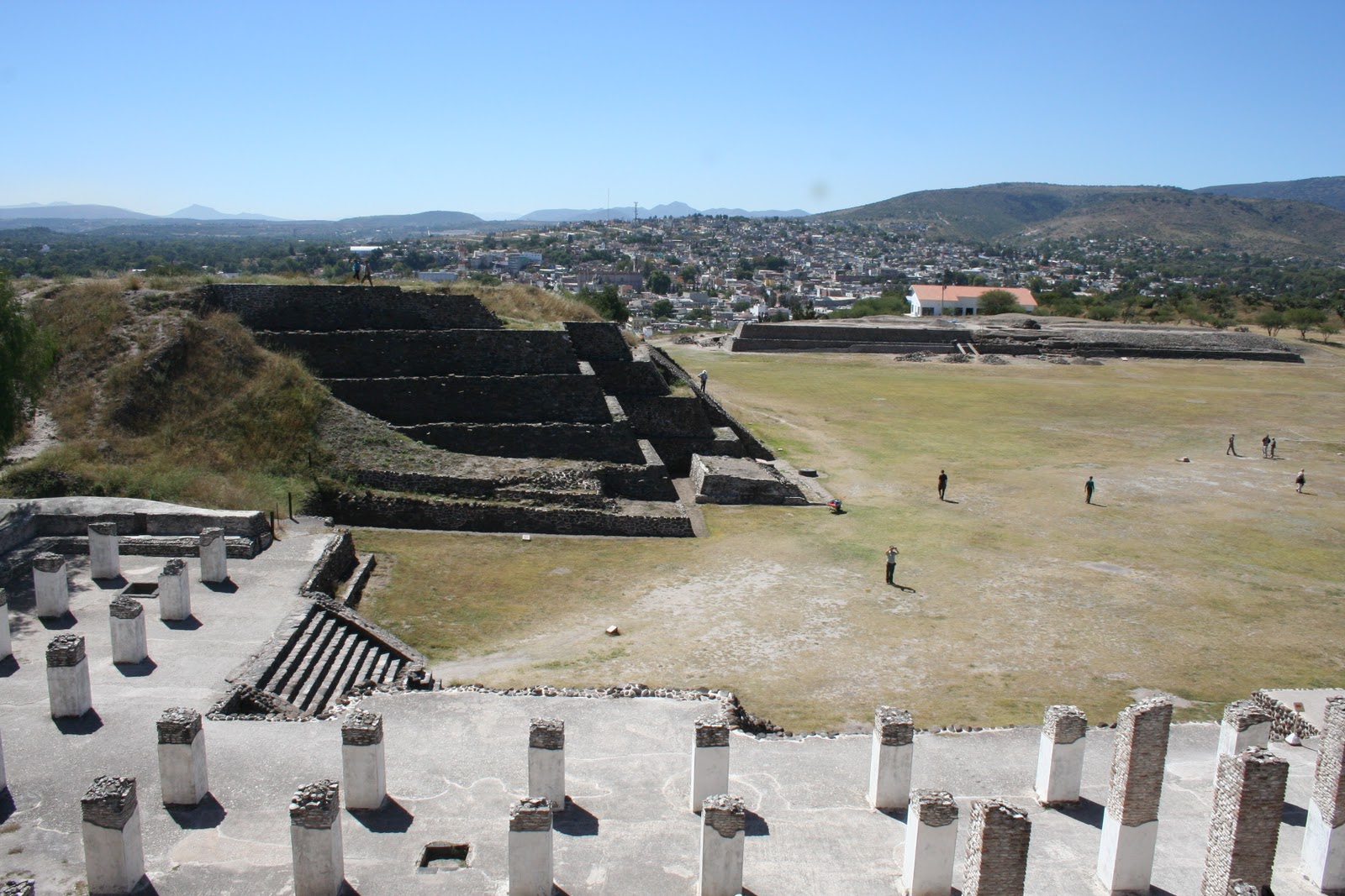 ANTROPOLOGÍA EN EL LABERINTO: Cultura Tolteca - La Mítica Ciudad de Tula