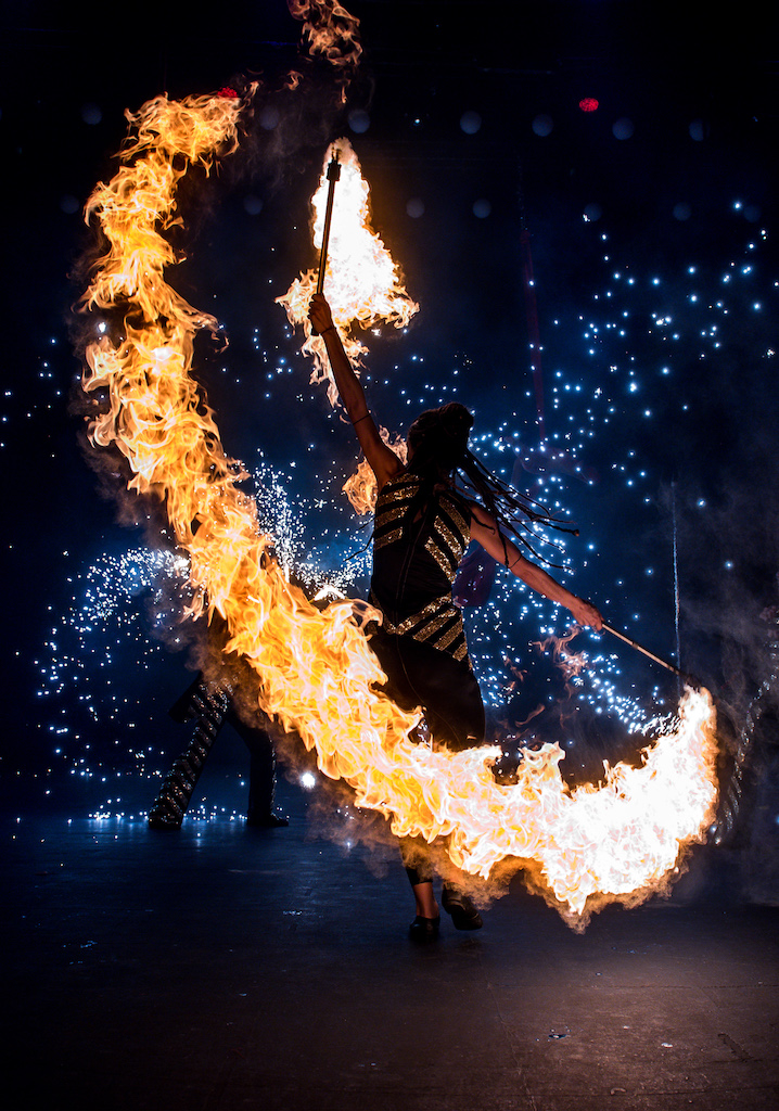 ATAS PERMINTAAN RAMAI, PERSEMBAHAN SARKAS MODEN TERBESAR ASIA TENGGARA ...