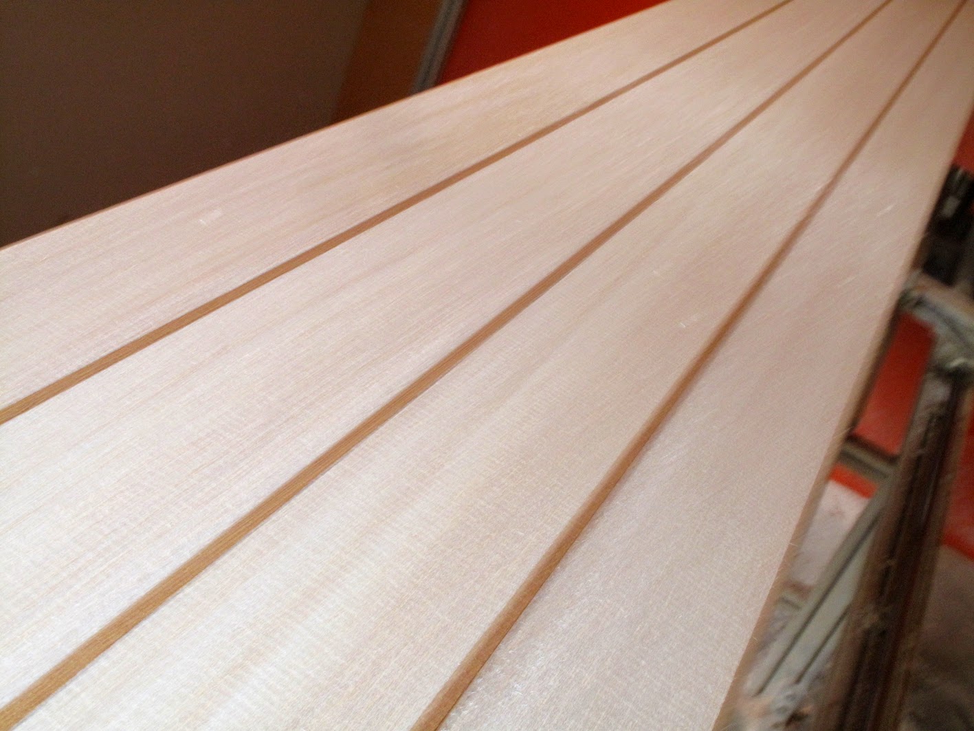 fish and log: balsa log