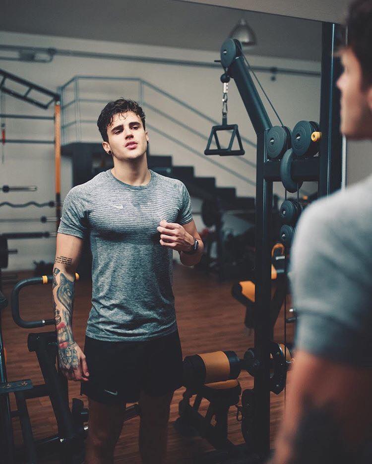 Lovely Boys: Alex Mapeli