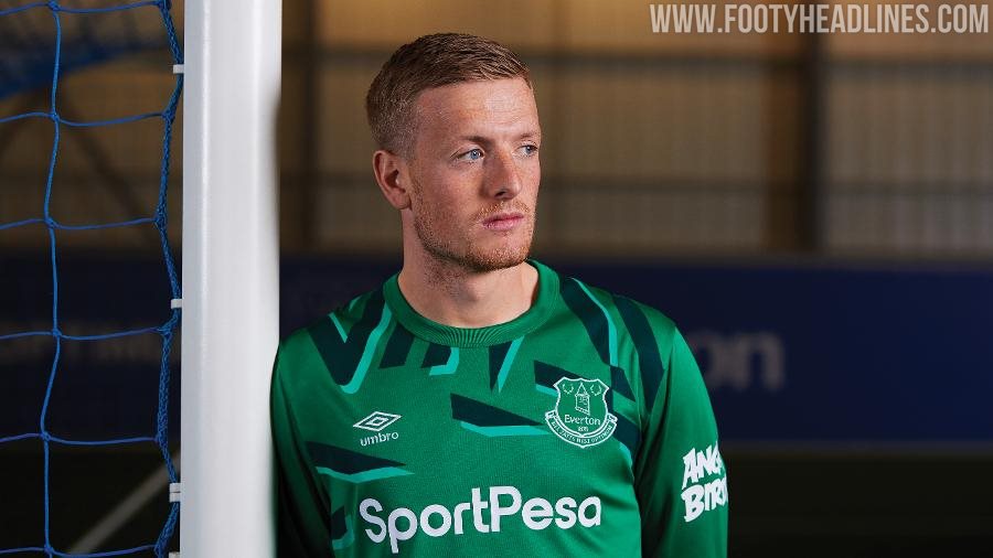 Everton 19-20 Home and Goalkeeper Kits Revealed - Footy Headlines