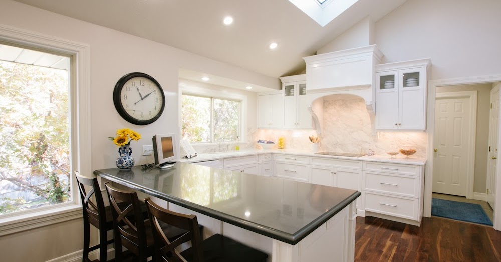 The Granite Gurus: Calacatta Gold marble & Raven CaesarStone Kitchen ...