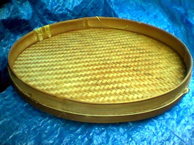 andi: Seni Rupa Anyaman