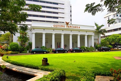 Gedung Pancasila (Gedung Cuo Sangi In) - Munadi Wisata
