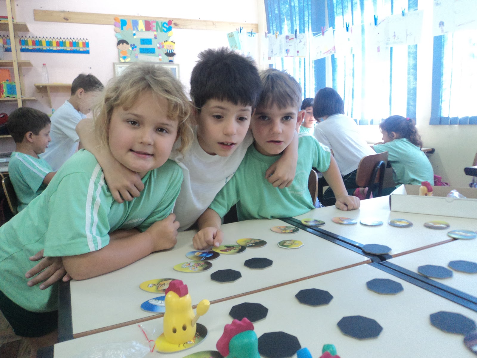 Escola Municipal de Ensino Fundamental Selvino Ritter: JOGO CHICKENS ...