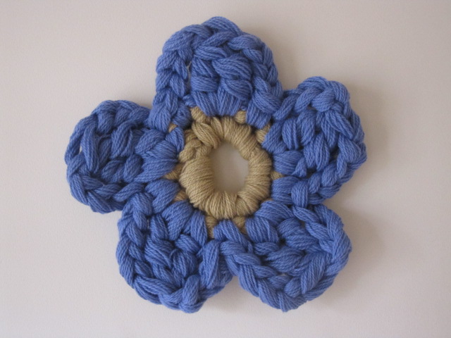 Fiddly Fingers: Experimenting with Extreme Crochet