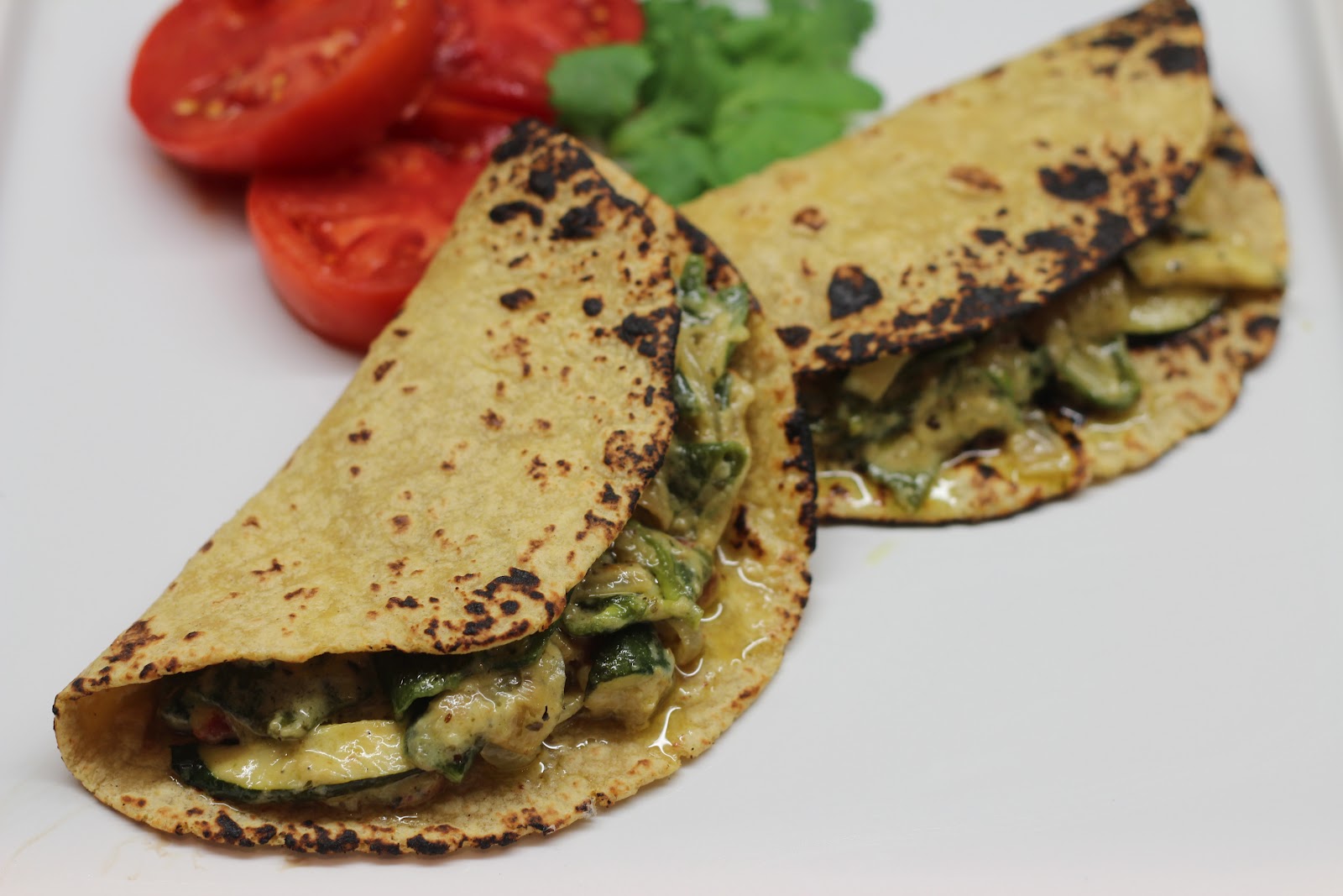 Lexi's Kitchen: RAJAS POBLANO CON CREMA TACOS