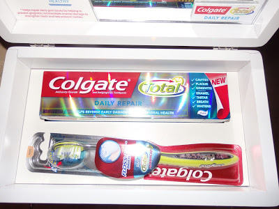 New Age Mama: Celebrate the New Year with Colgate Daily Repair - #Giveaway