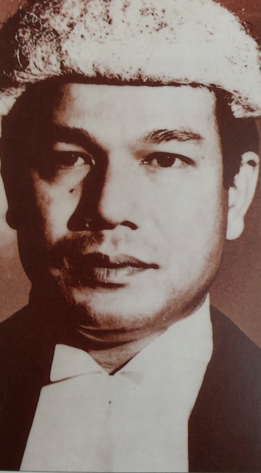 WARISAN RAJA & PERMAISURI MELAYU: Almarhum Hakim Raja Azlan Shah..