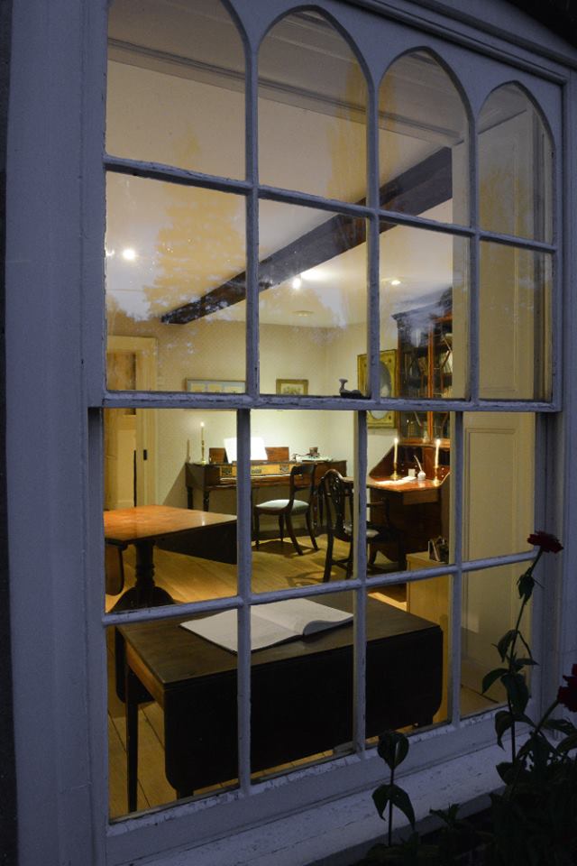 Jane Austen: Jane Austen's House Museum.