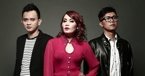 lirik lagu cinta terbaik-cassandra