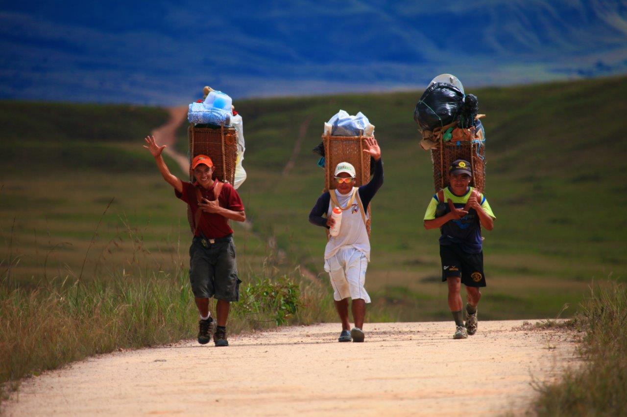 Akanan Travel: La Etnia Pemon