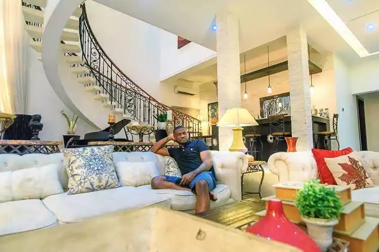 Peter Okoye 'Mr P' and his beautiful mansion...