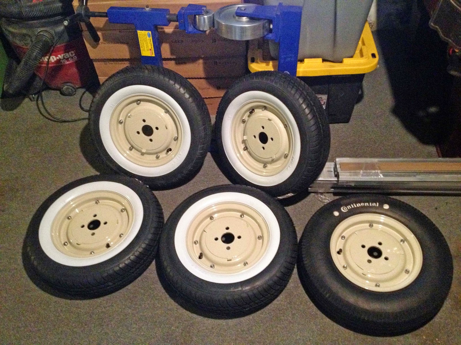 BMW Isetta Bubble Window Restoration Blog: Isetta split rim wheels restored