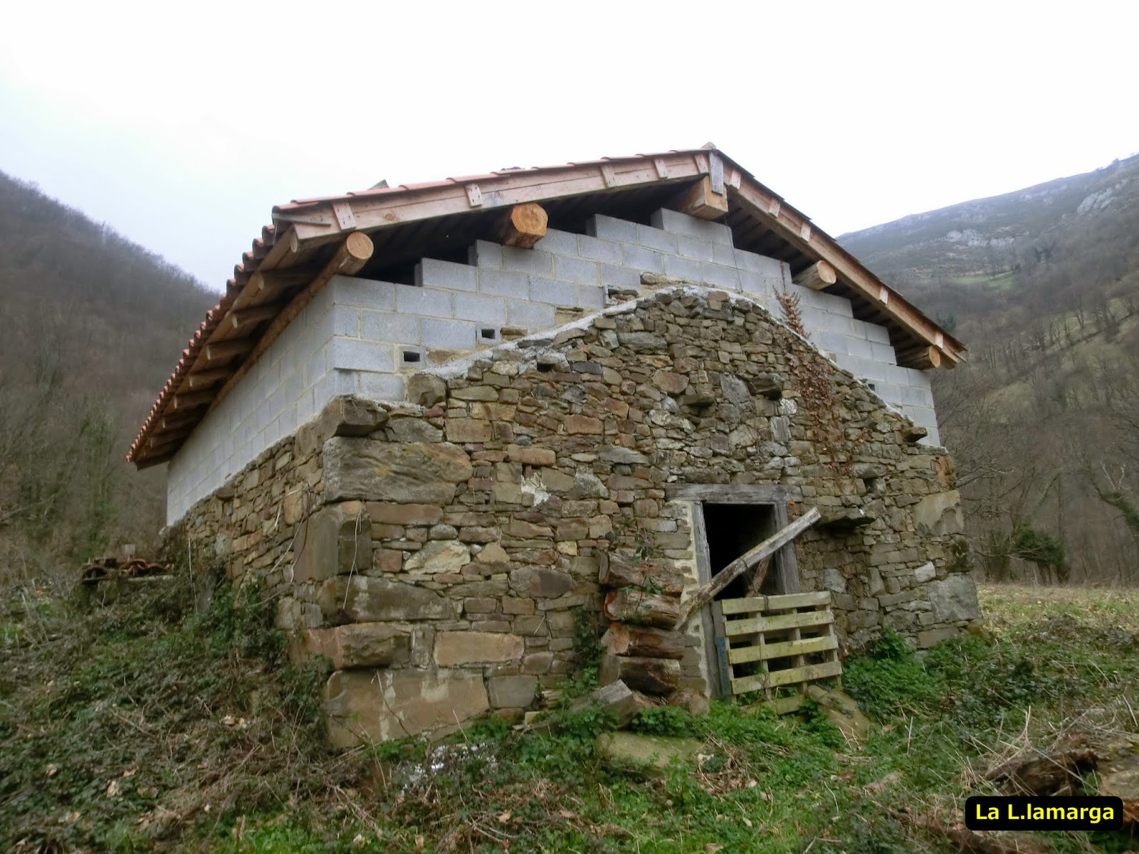 Pindio, pindio: Por los valles de Zurea (Valle del Bayo)