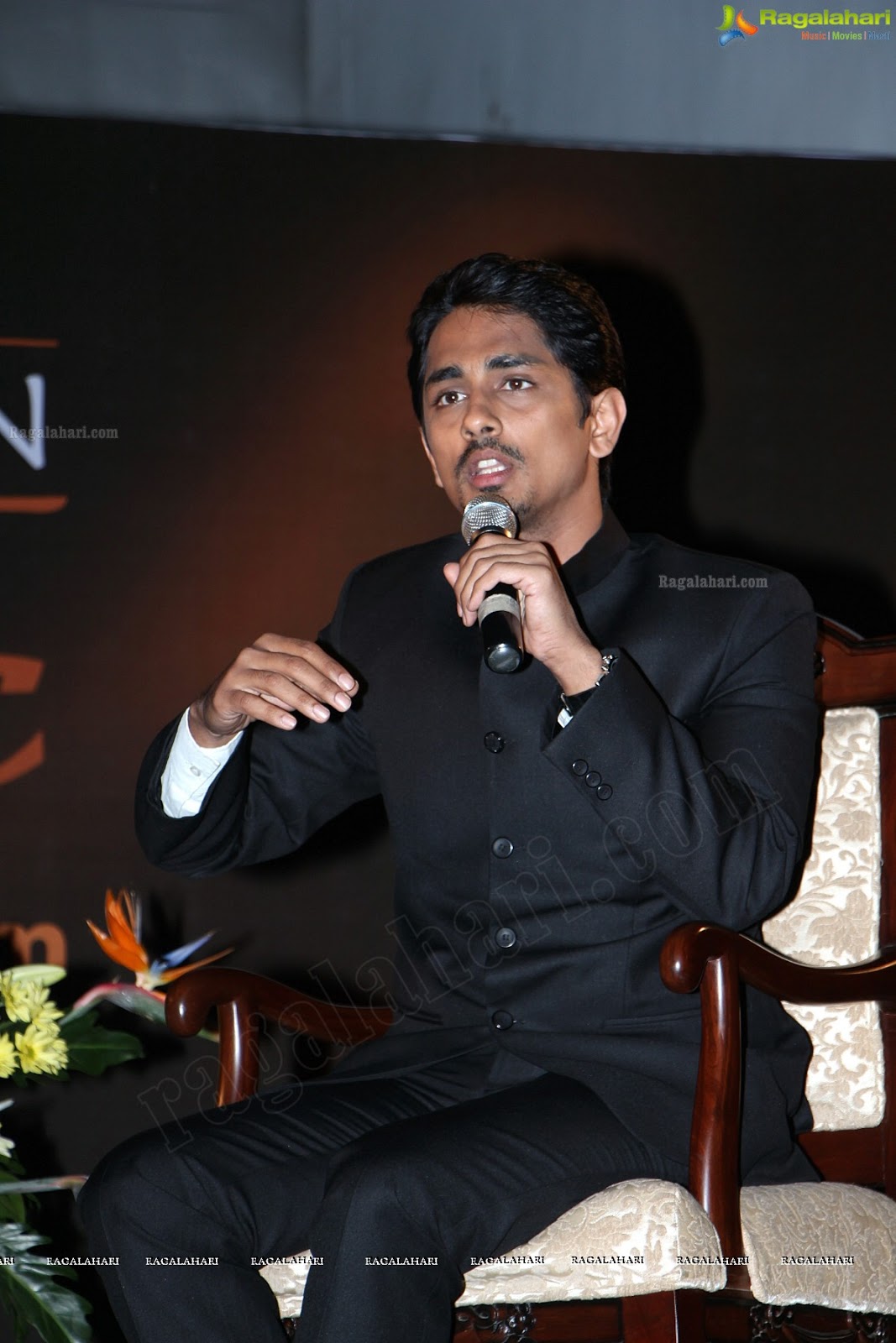 Siddharth Fanpage: In Conversation with the Mystic - Actor Siddharth ...