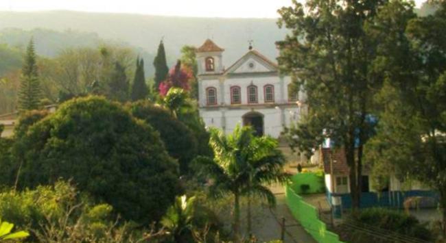 LUGARES ONDE ESTIVE: PATY DO ALFERES - RJ