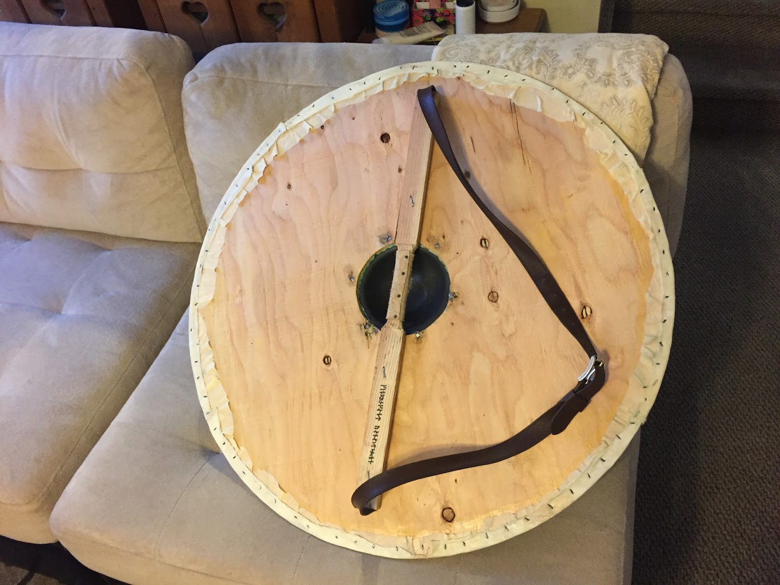 Kerk's Ramblings: Making Viking Shields