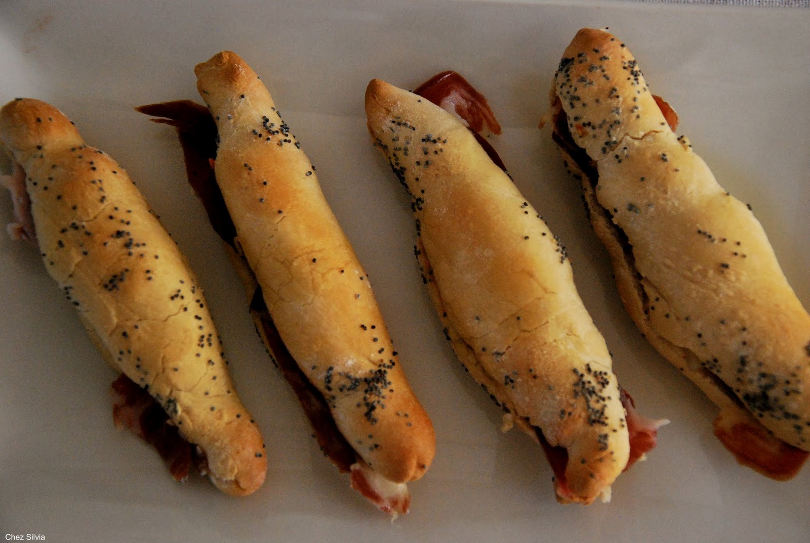 Mini bocadillos de bastón con ibérico — Chez Silvia
