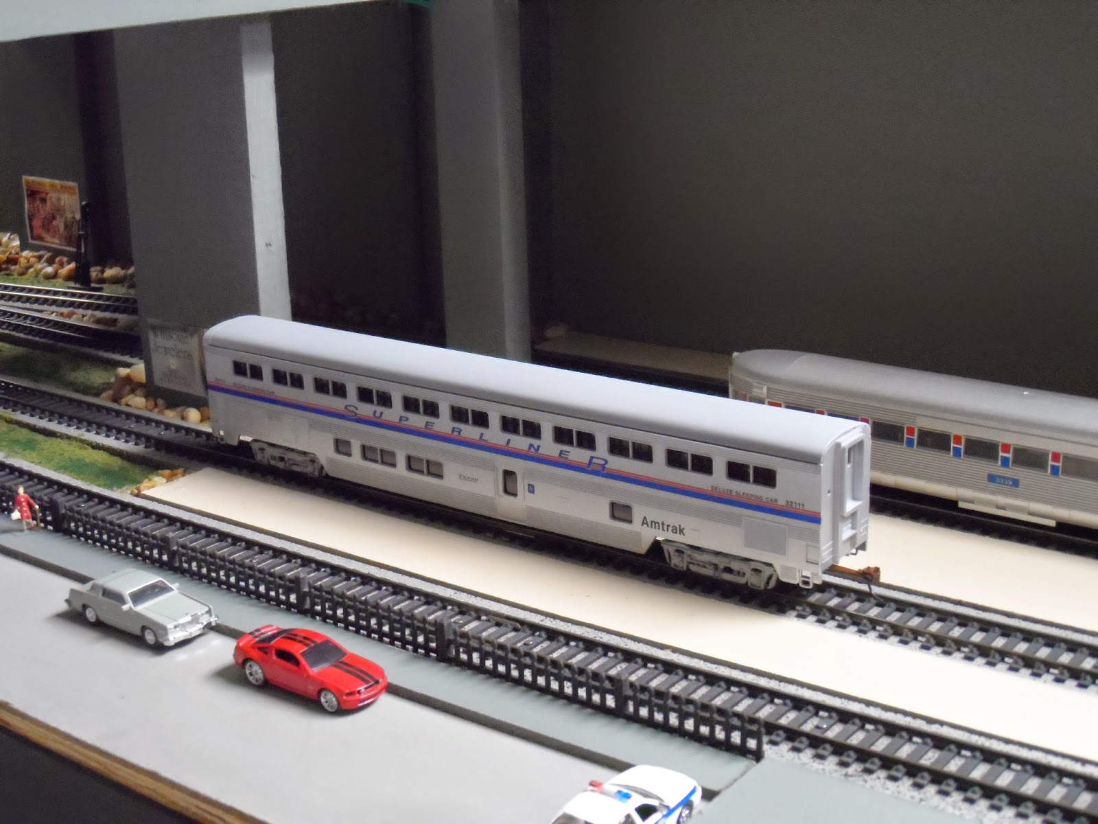 New York Central Train Layout: Amtrak Train# 91 / 92 "Silver Star"
