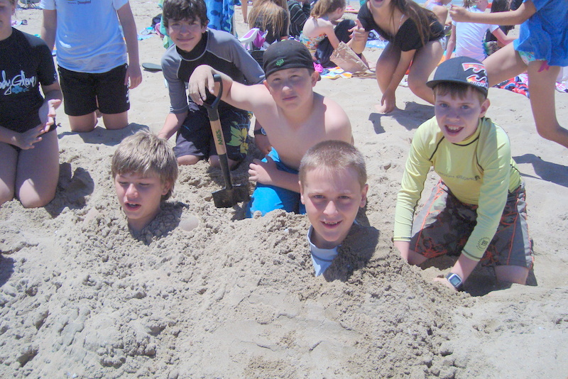 Mrs. Koehnke: 6th Grade: 5th-7th Grade BEACH DAY!