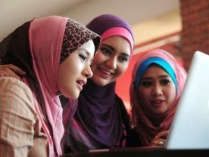 New Hijab Fashion: Single Muslim Women