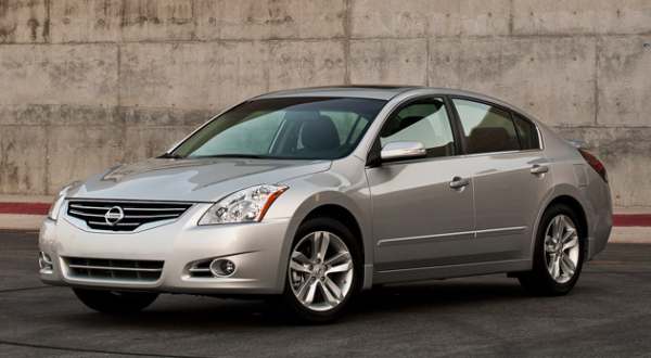 Auto News: Nissan Altima 2012 Spec, Price and Review