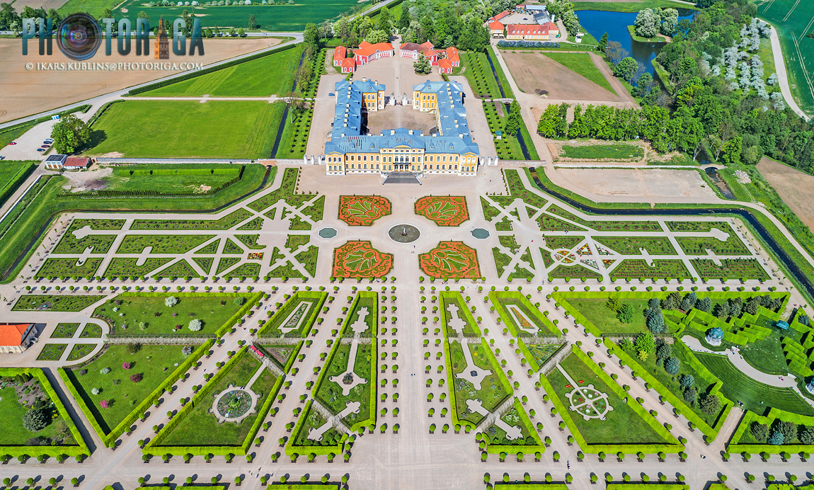 Rundale palace - Photoplaces