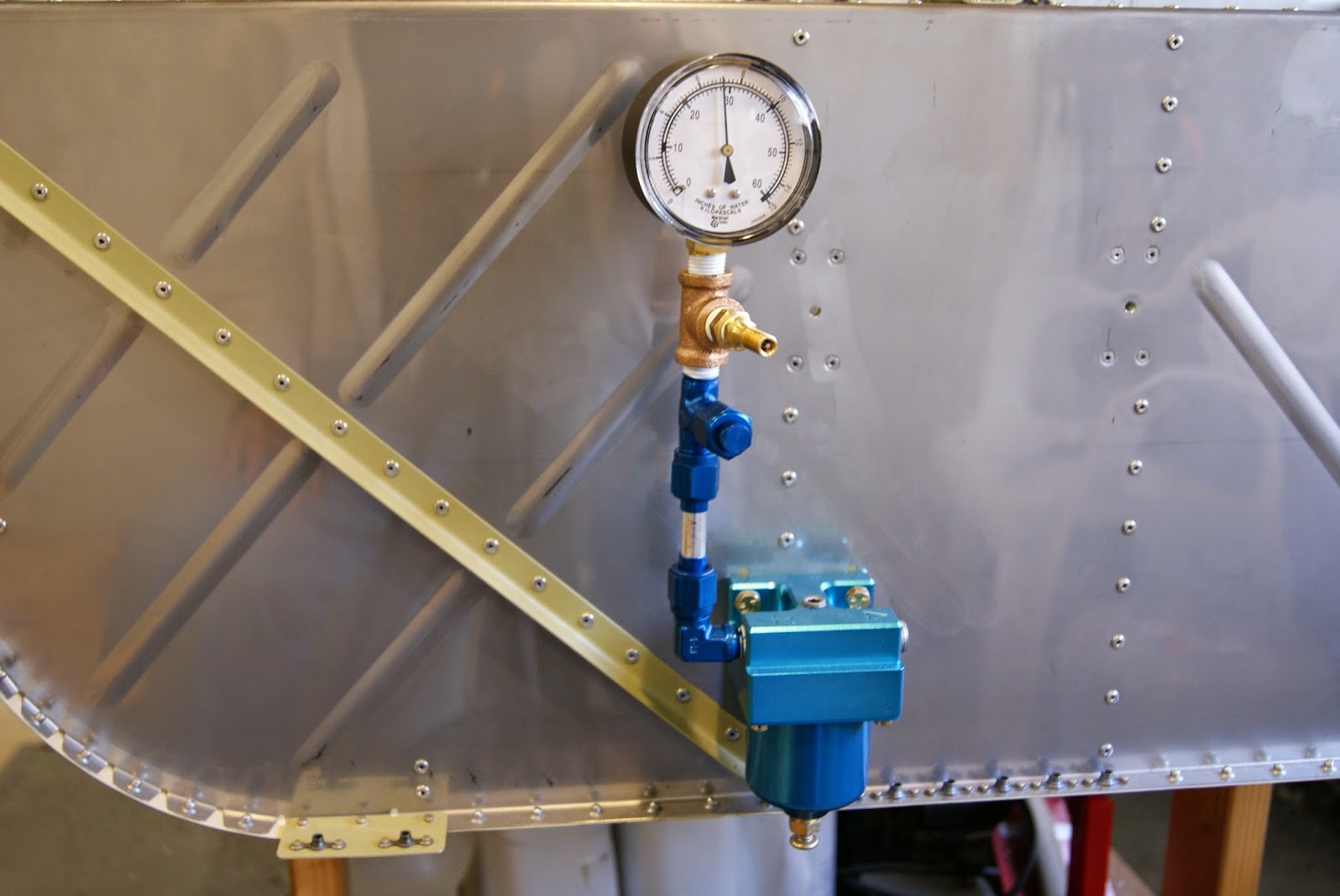 DOG Aviation John's RV-12 Blog: Pressure Testing Fuel Lines Begins