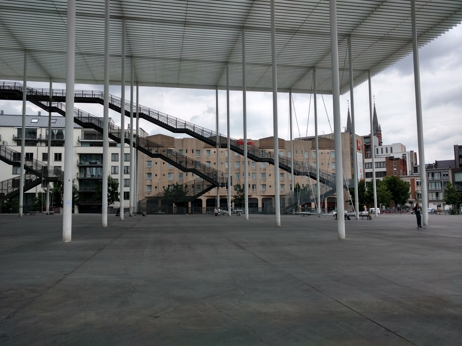 EntreVoir: Het Theaterplein - Secchi, Viganò