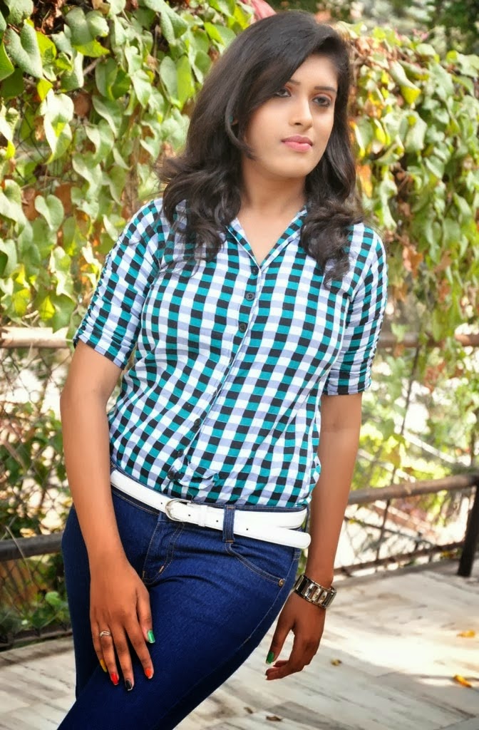 Liza Reddy Latest Photos Picture Gallery,