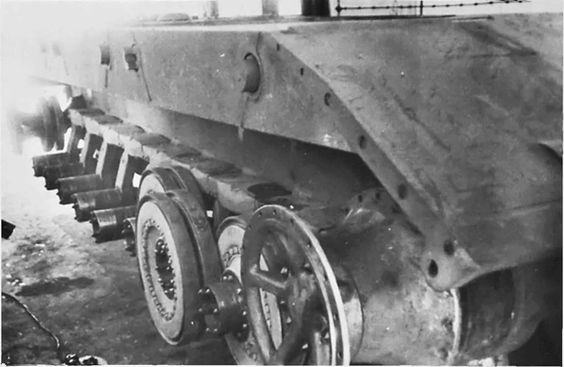 The Modelling News: In-Boxed: Amusing Hobby's Super Heavy E-100 ...