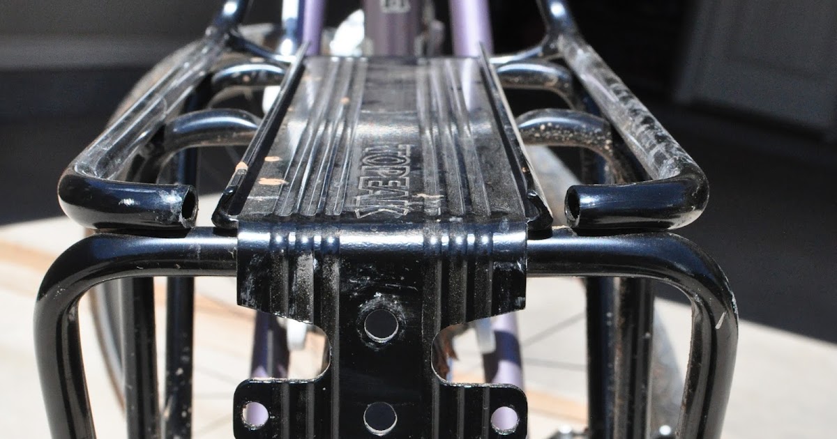 Quentin’s Bike Stuff: Garmin Varia mount for Topeak racks