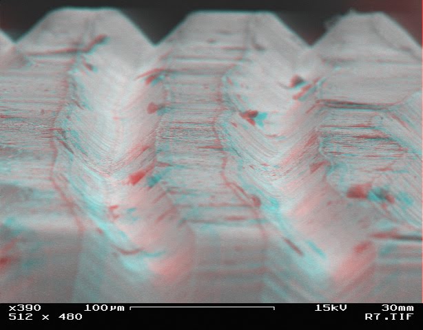 The Vinyl Anachronist: Vinyl grooves...under an electron microscope.