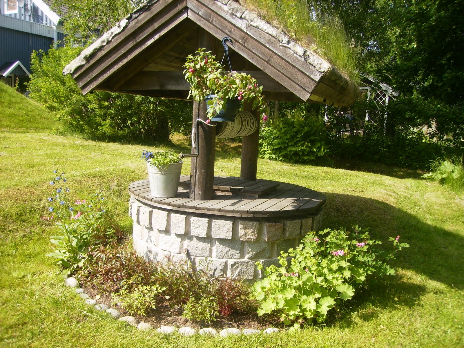 Om allt och inget, loppis och inredning: Vår brunn