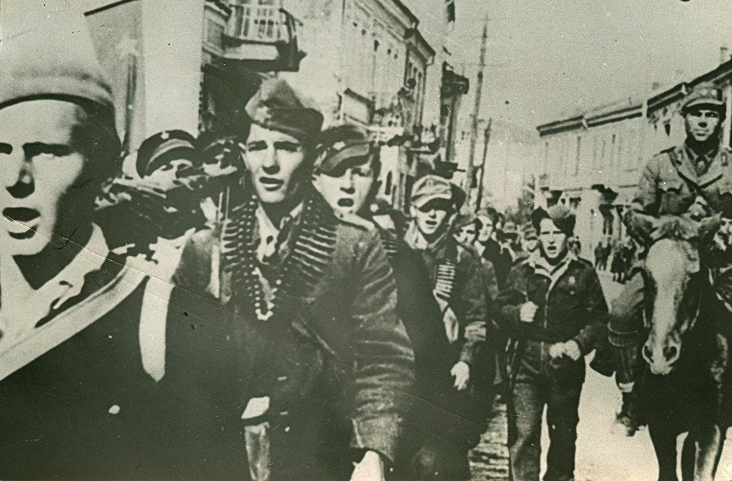 Šezdeset godina i jedna sedmica od pobedne nad fašizmom: Partizani u ...