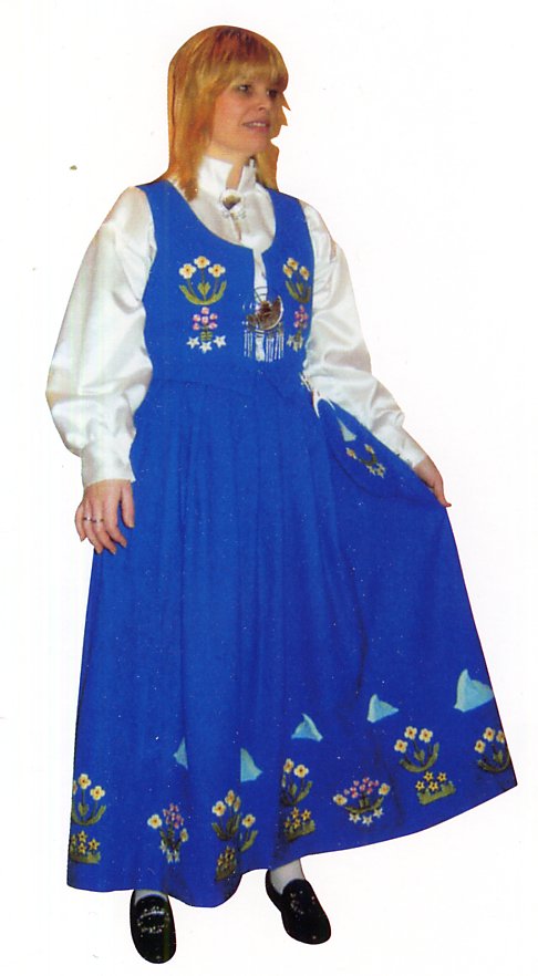 FolkCostume&Embroidery: Overview of Norwegian costume, part 4 The North