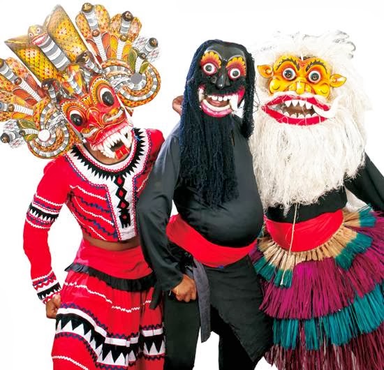 Nadee paws: Creeping up on Halloween, the Sri Lankan way.