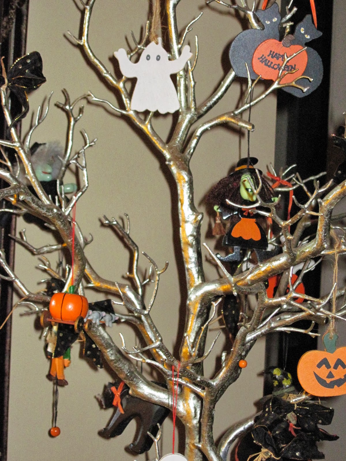 Debbie Jacobs: Stop in for a "Spell!" Interior Design treats!