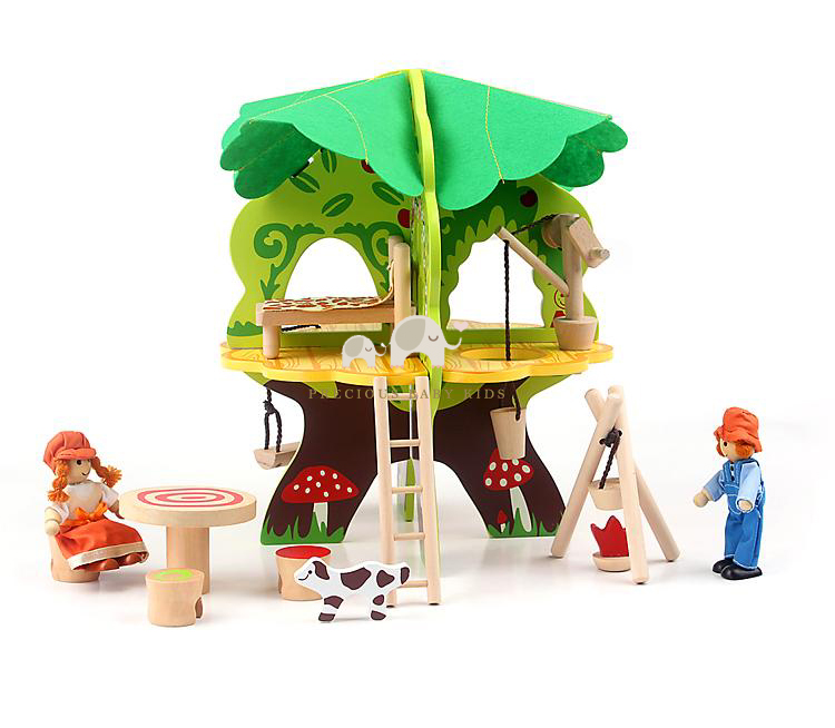 precious: Tree Doll House