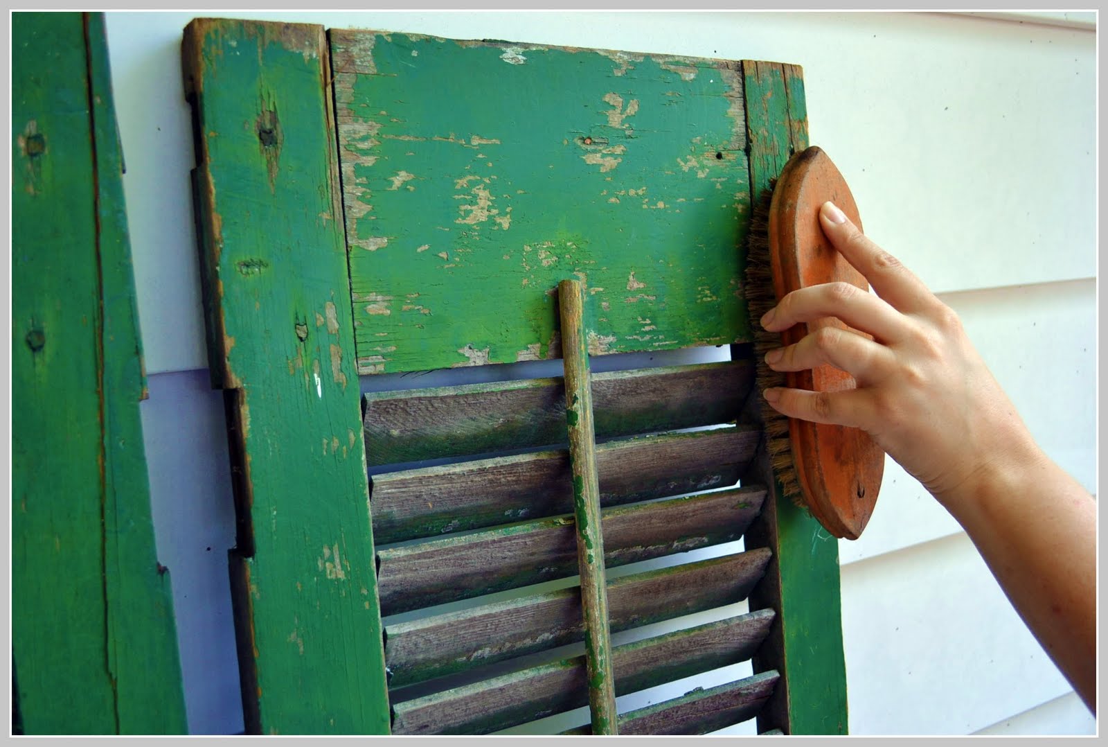 Quaint Oaks: Shutter Headboard, Part 1