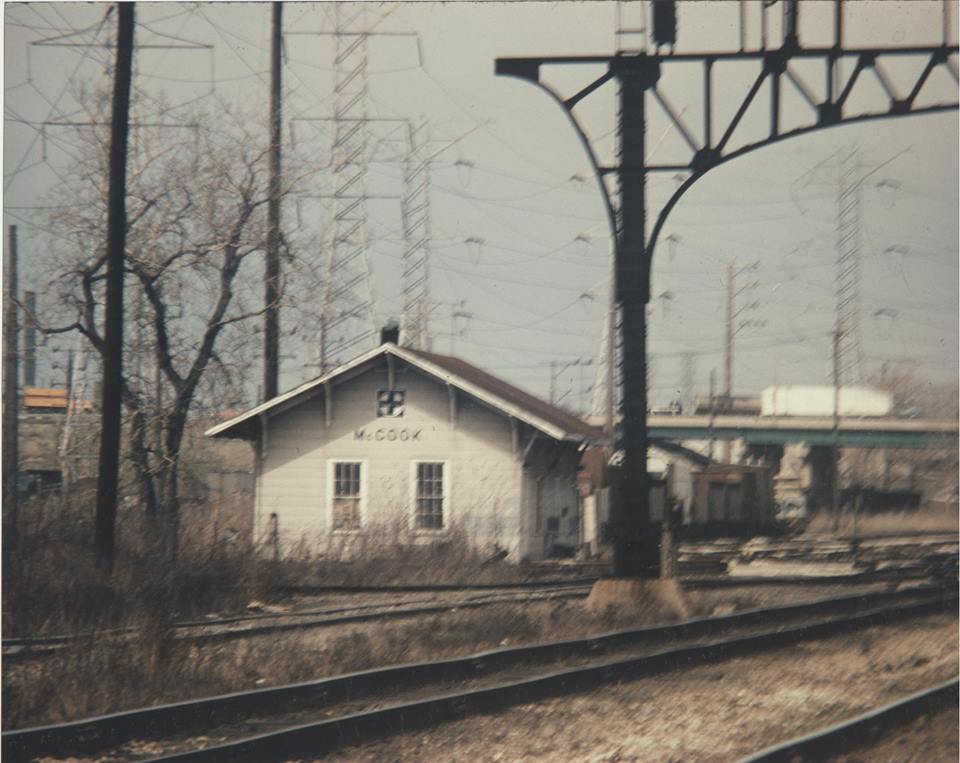 Towns and Nature: McCook, IL: Santa Fe Depot