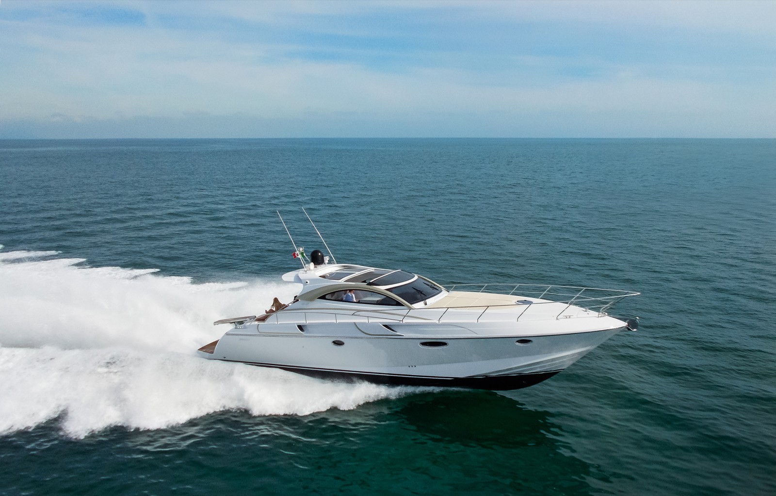 Mare di Barche: 48’ IN, RIZZARDI torna al Salone di Genova con un nuovo ...