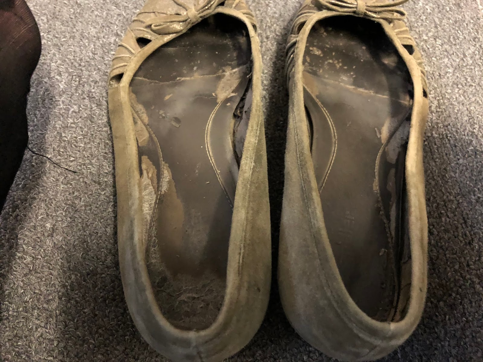 Briddys Feet: Very well worn work flats ready for burger rings